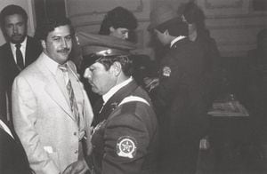 ¿Pablo Escobar ofreció pagar la deuda externa de Colombia? Esta es la ...