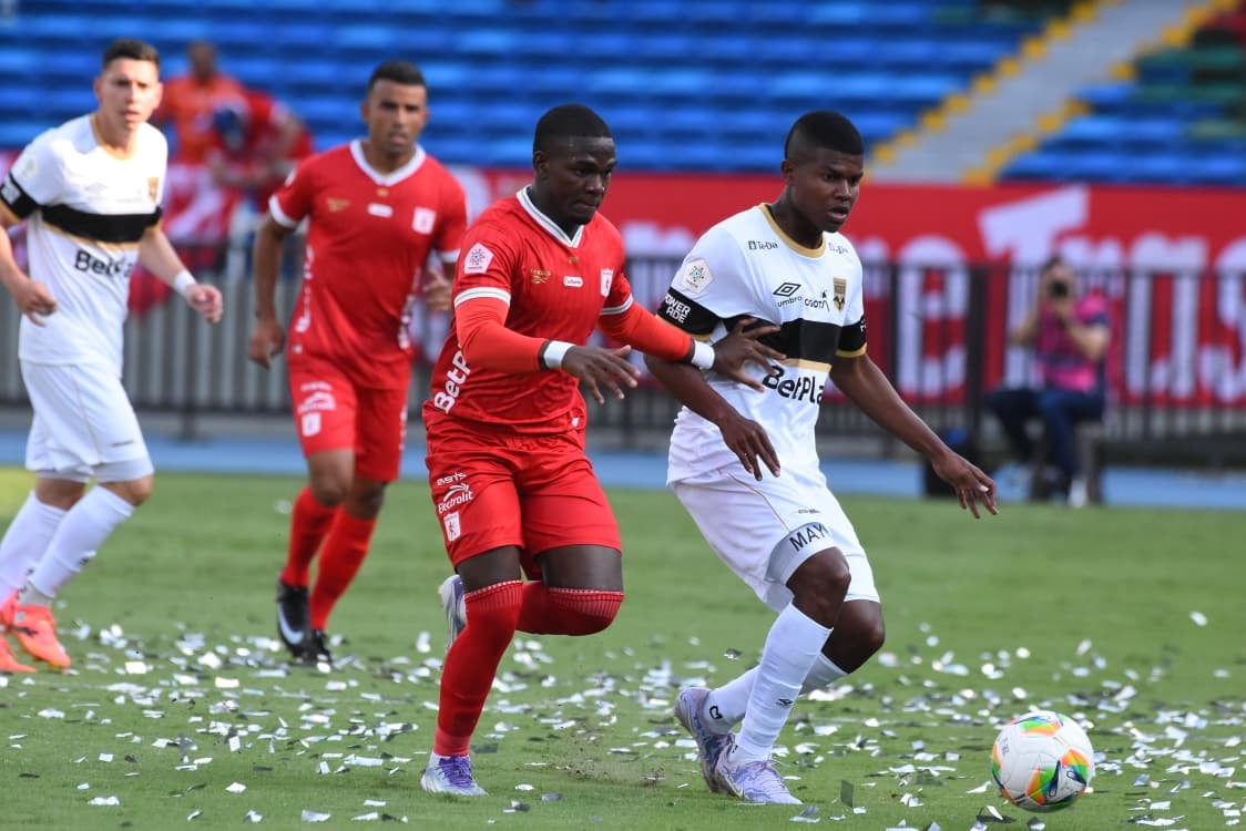 Golazo de Yeison Guzmán, categórica expulsión a Darwin Machís: el debut ...