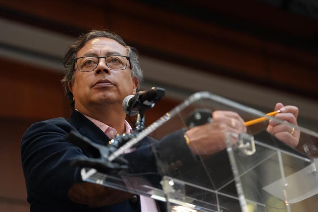 Exministro José Manuel Restrepo critica al Gobierno por editar video de ...