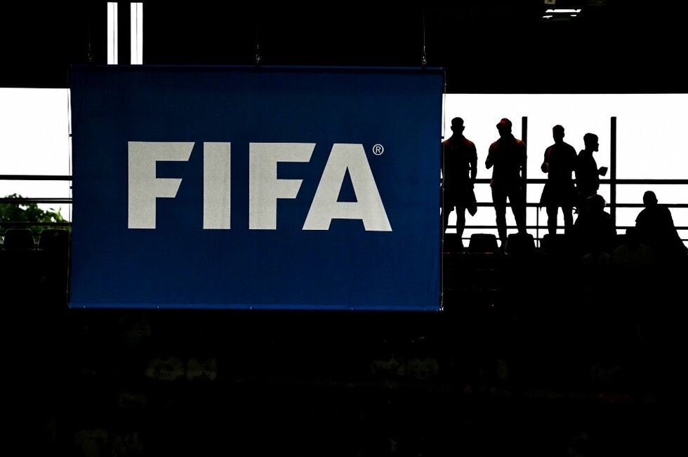 Fifa toma radical decisión con el arbitraje colombiano: Wilmar Roldán ...