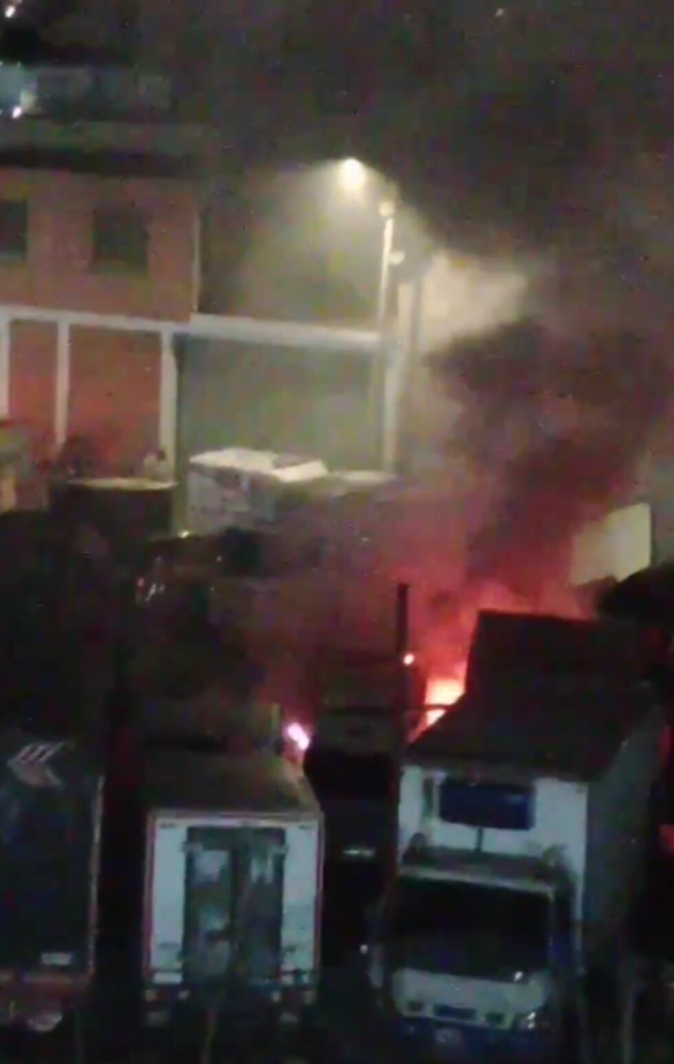 El video del momento exacto en el que una granada explotó en un ...
