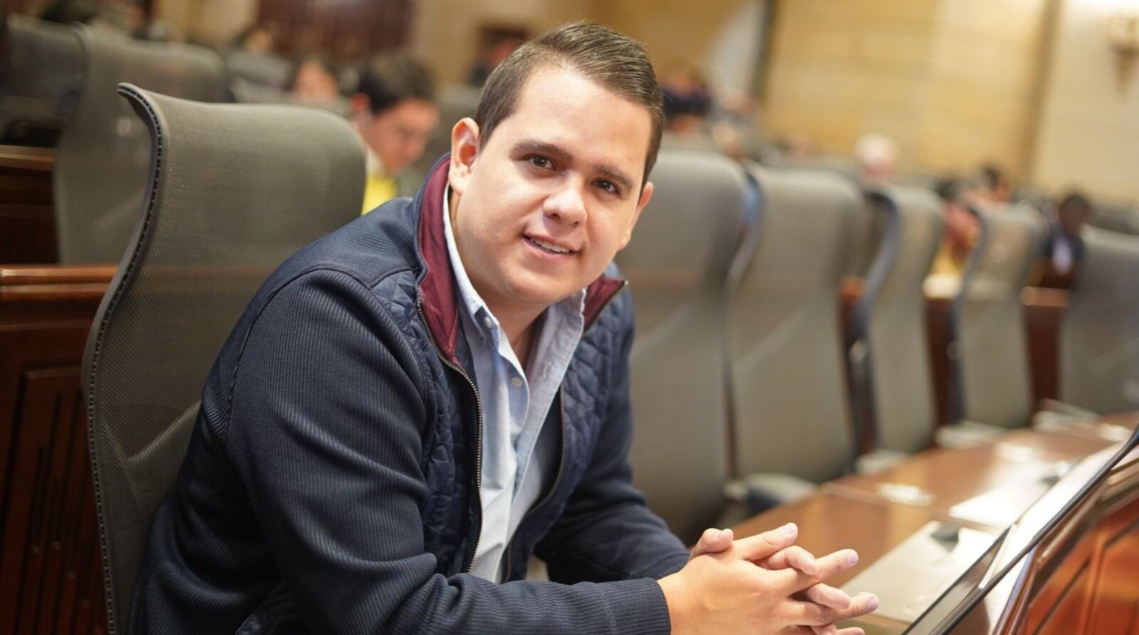 “Rectifique”: congresista Álvaro Rueda responde al ministro Eduardo ...