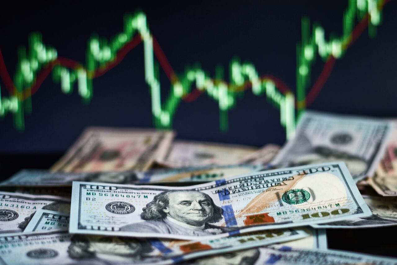 Alarmante incremento del déficit fiscal y la deuda pública en Colombia ...